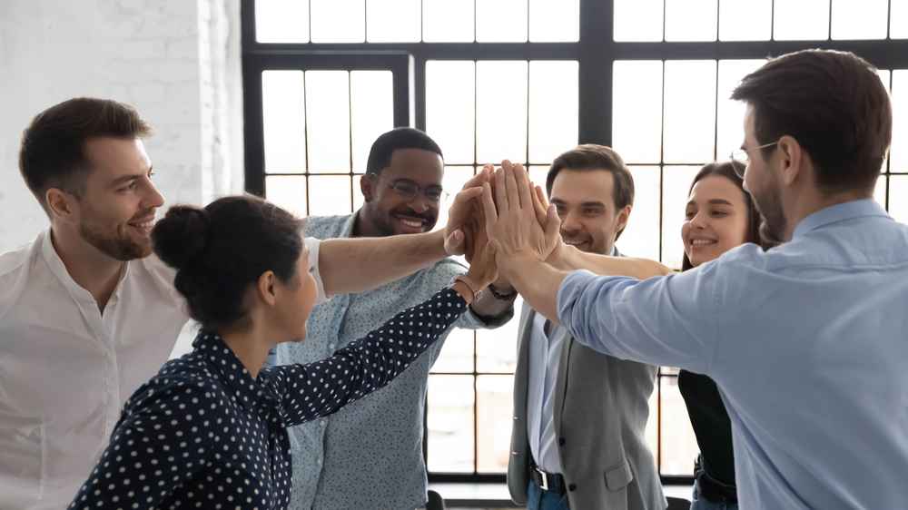 9 Creative Employee Wellness Challenges To Motivate Your Team