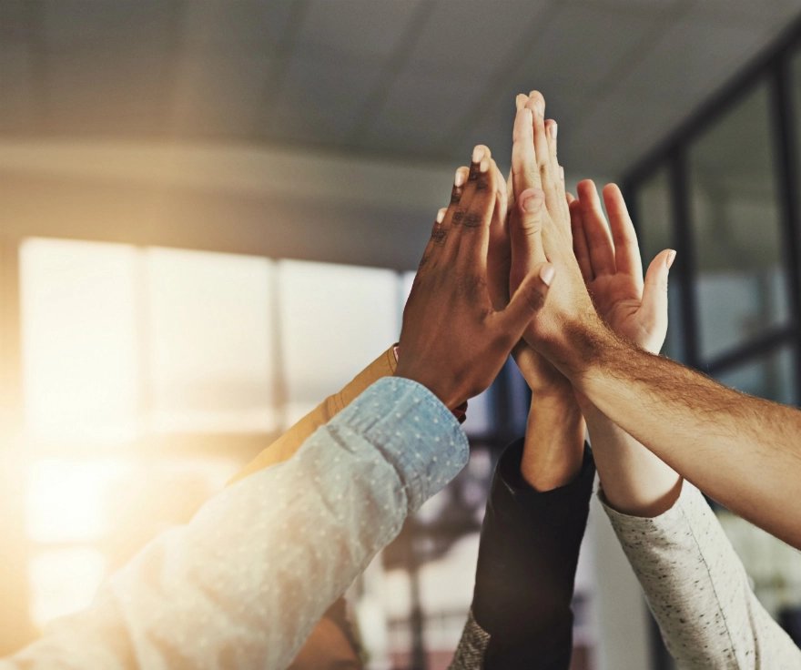 Fun Rewards For Employees: 20 Best Ideas And Benefits